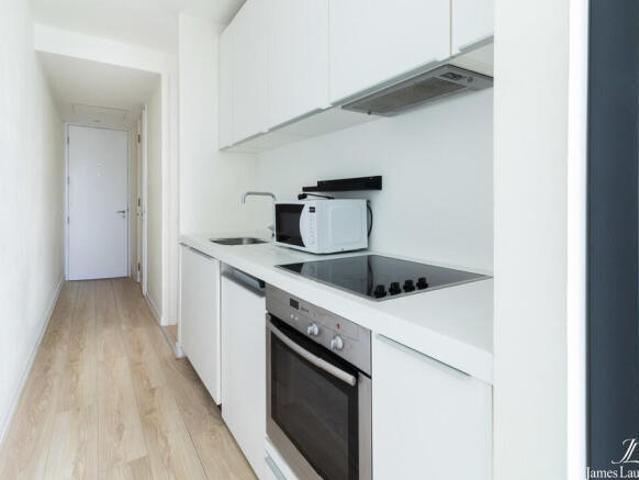 Studio flat for rent in The Rotunda, 150 New Street, Birmingham City Centre, B2