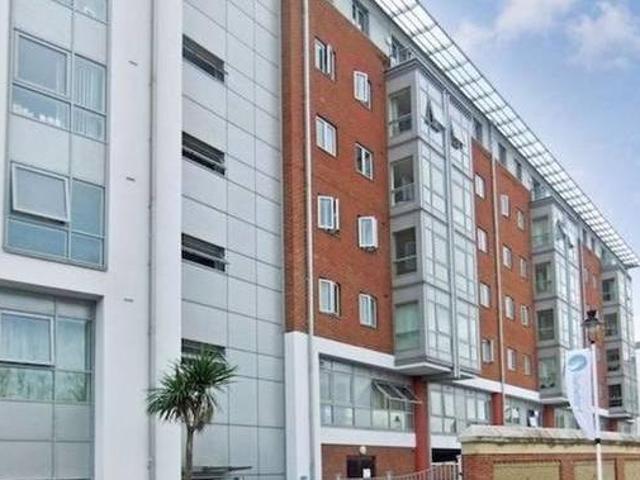 Studio flat for rent in The Roundhouse PO1