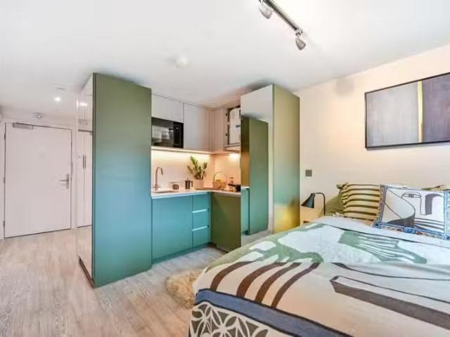 Studio flat for rent in The Rex, Kingston, Kingston upon Thame.