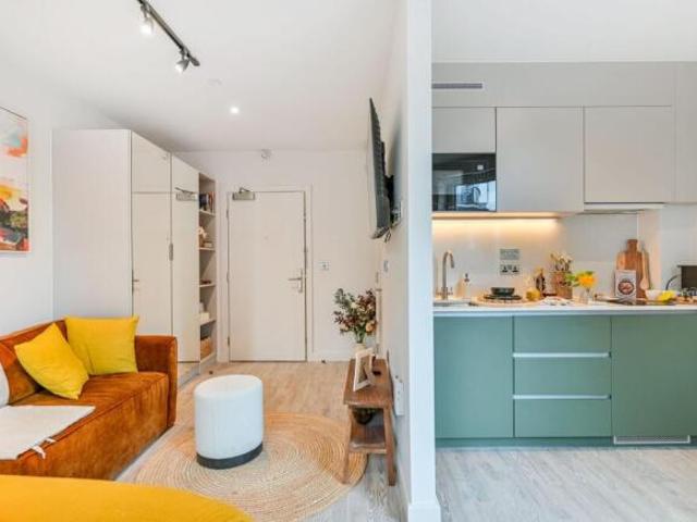 Maisonette for rent in The Rex, Kingston, upon Thames, KT1