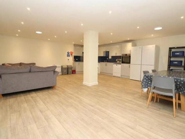 Studio flat for rent in The Ridings, Town Centre, NN1