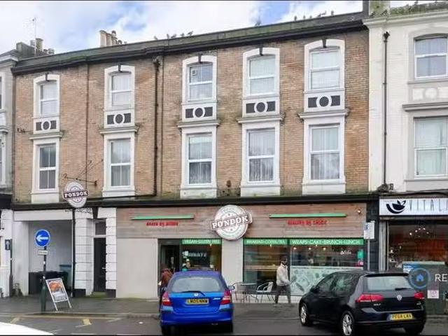 Studio flat for rent in The Triangle, Bournemouth, BH2