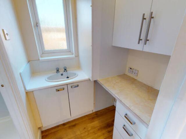 Studio flat for rent in Tom Price Close, Cheltenham, GL52