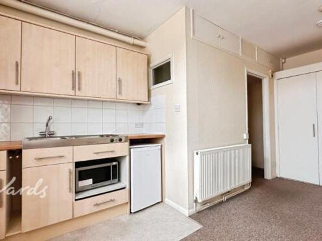 Studio flat for rent in Tonbridge Road Maidstone ME16