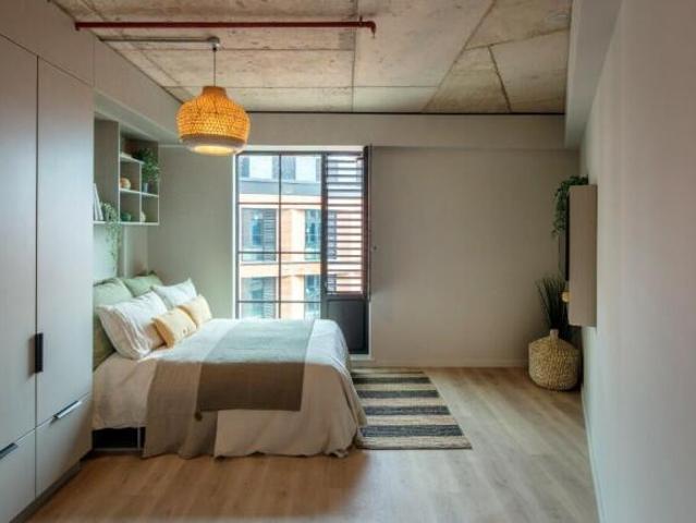 Studio flat for rent in Trewint Street, London, SW18