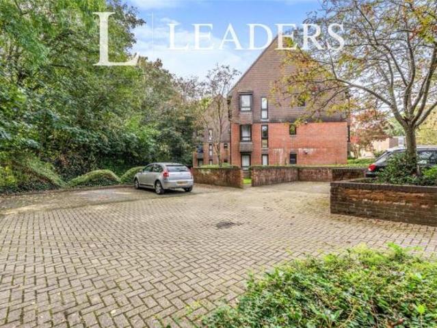 Studio flat for rent in Tremona Road, Southampton, Hampshire, SO16