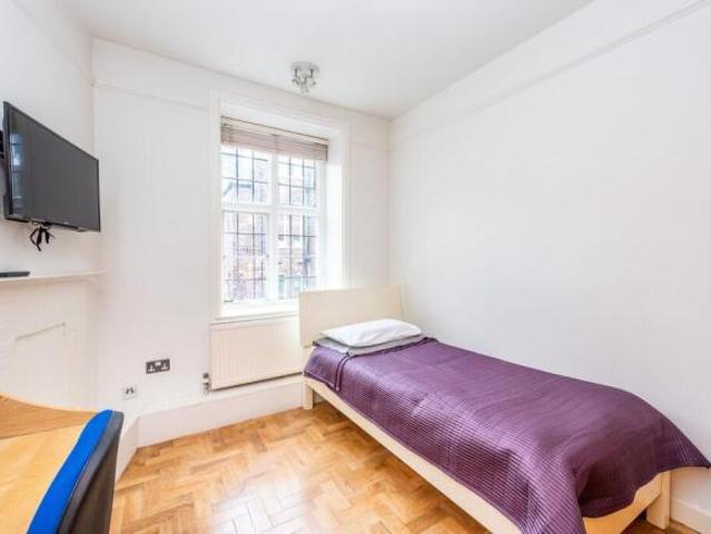 Studio flat for rent in Udall Street, Westminster, London, SW1P