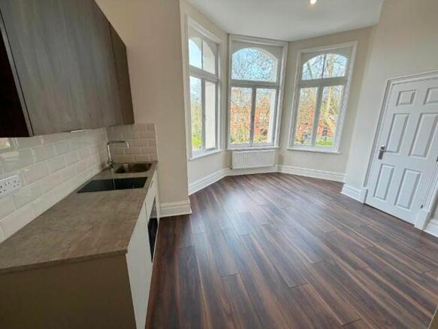 Studio flat for rent in Ullet Road, Liverpool, Merseyside, L8
