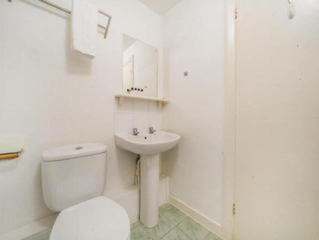 Studio flat for rent in Unit 3, 24 Pembridge Square, W2