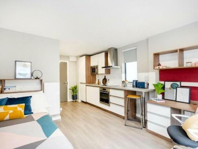 Studio flat for rent in Unity Street, Bristol, BS2