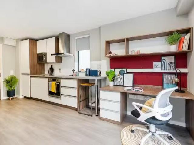 Studio flat for rent in Unity Street, Bristol, BS2