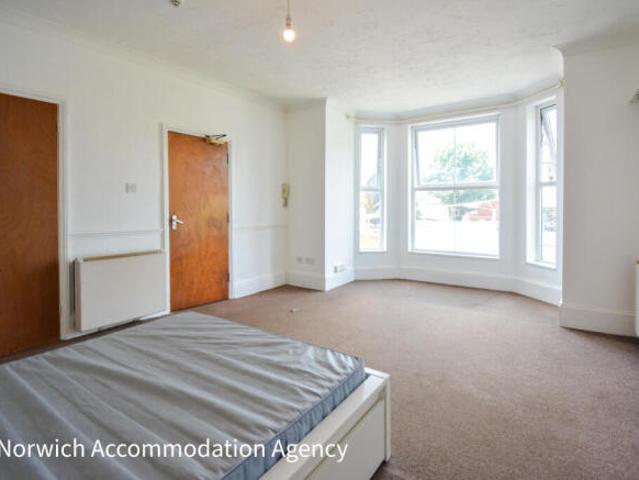 Studio flat for rent in Unthank Road, Norwich, NR2