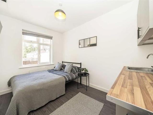 Studio flat for rent in Upper, Tulse Hill, SW2