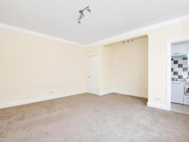 Studio flat for rent in Upper Woburn Place, Euston, London, WC1H