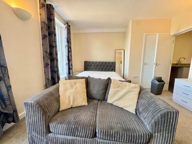 Studio flat for rent in Upper St. Giles Street, NORWICH, NR2