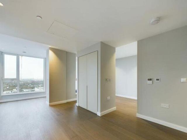Studio Flat For Rent In Vauxhall