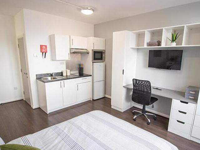 Studio Flat For Rent In Victoria House,76 Milton Street, Nottingham