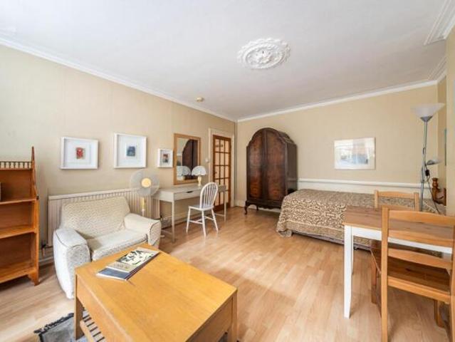 Studio flat for rent in Victoria Rise London SW4