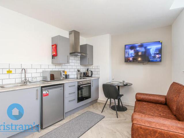 Studio flat for rent in Victoria Street, Derby City Centre, DE1