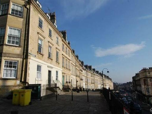 Studio flat for rent in Walcot ParadeBathBA1
