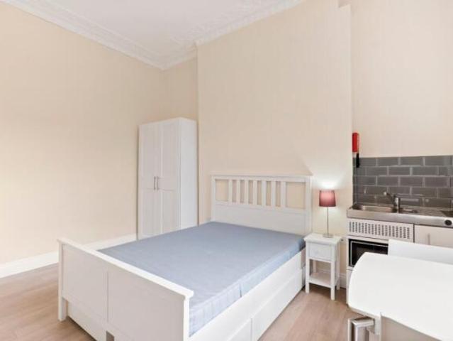 Studio flat for rent in, Warwick Avenue Station, W9