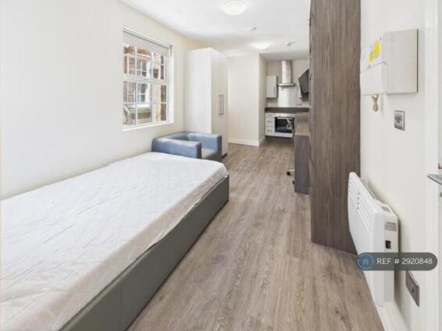 Studio flat for rent in Wardwick, Derby, DE1