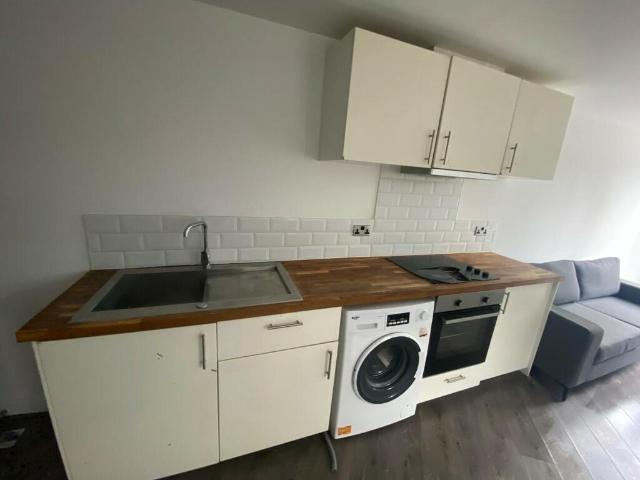 Studio flat for rent in Waterside Apartments, High Street, Runcorn, Cheshire, WA7