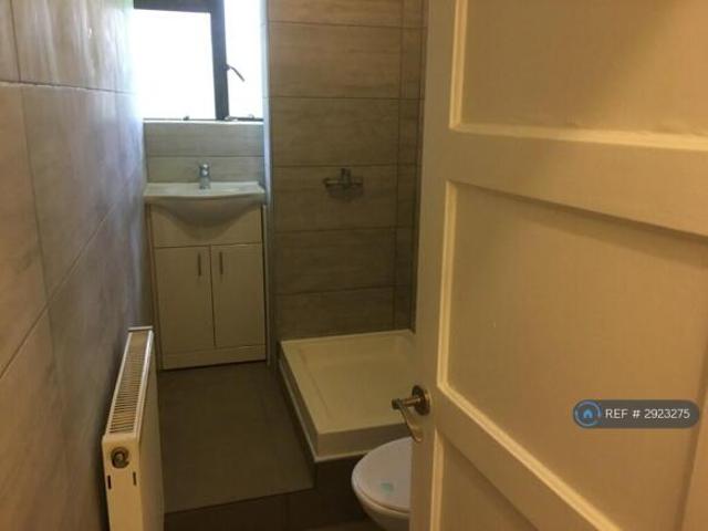 Studio flat for rent in Wells House, London, EC1R