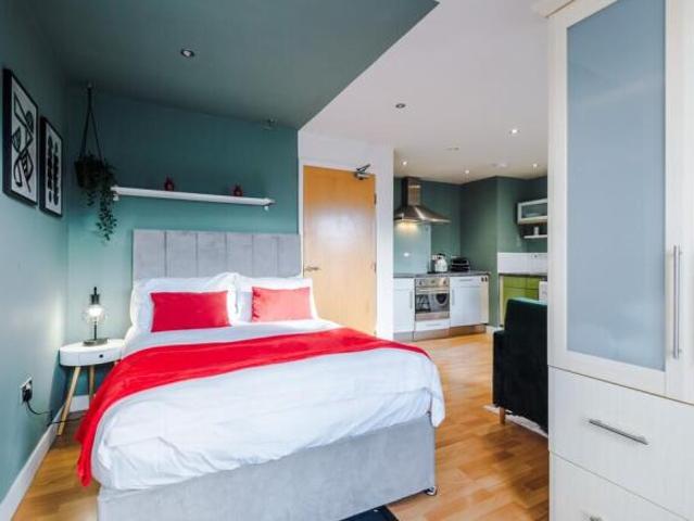 Studio flat for rent in West One Peak, 15 Cavendish Street, S3 7SR, S3