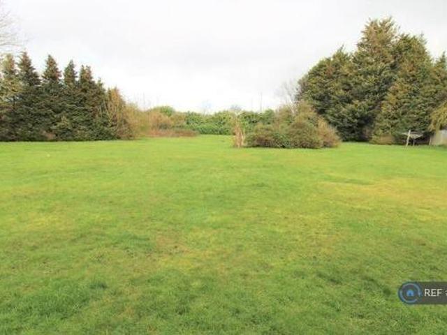 Studio Flat For Rent In West Drayton