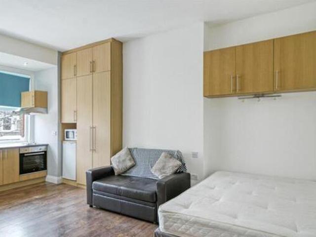 Studio Flat For Rent In West Hampstead