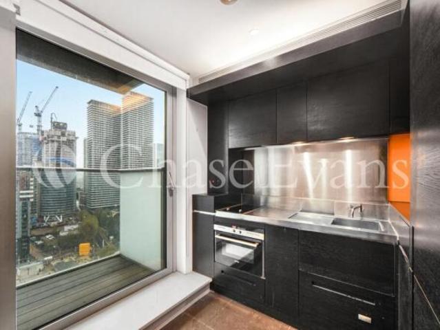 Studio flat for rent in West Tower, 1 Pan Peninsula Square, Canary Wharf, London, E14