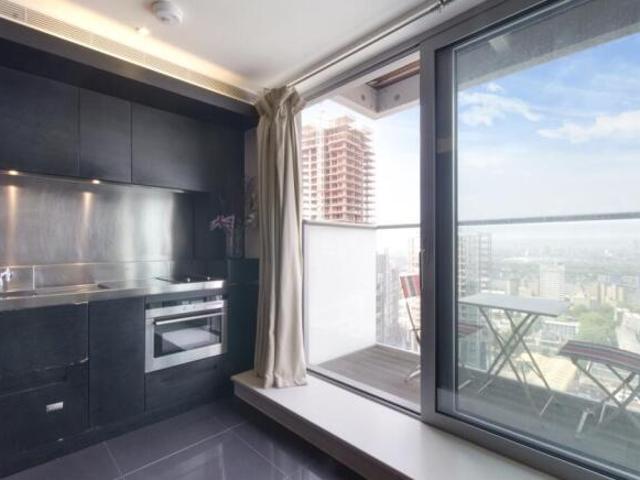 Studio flat for rent in West Tower, 1 Pan Peninsula Square, Canary Wharf, London, E14
