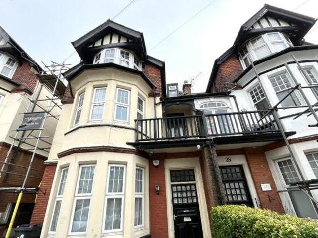 Studio Flat For Rent In Westcliff on sea, Essex