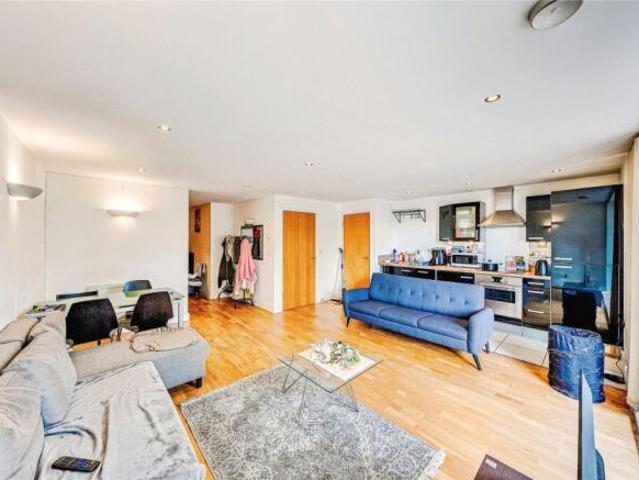 Studio flat for rent in Western Gateway, 20 Western Gateway, London, E16