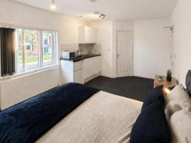 Studio flat for rent in Westfield Road PE3 9TE, PE3