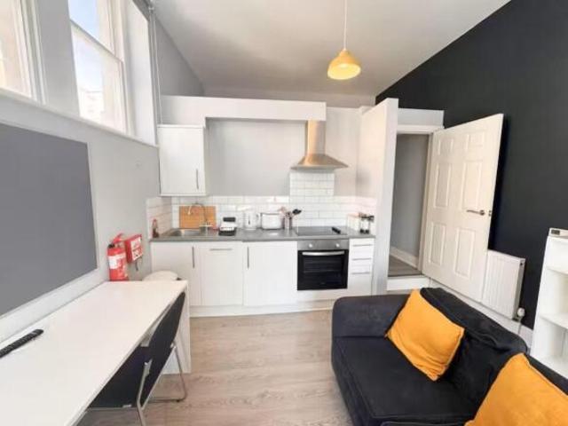 Studio flat for rent in Whiteladies Road, Clifton, Bristol, BS8