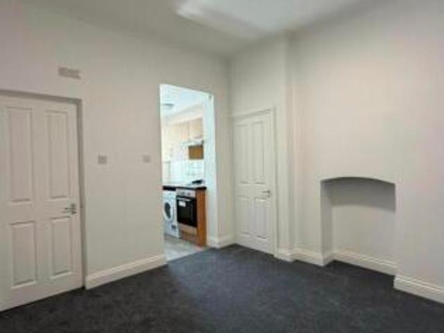 Studio flat for rent in Whittington Road, London, N22