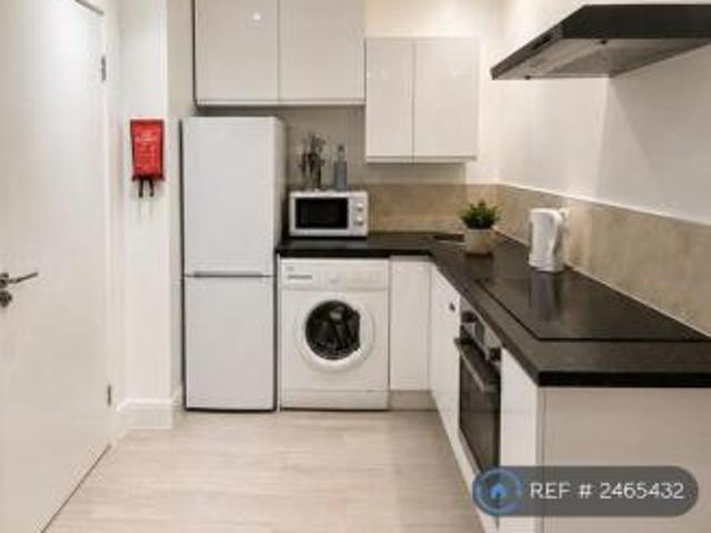Studio flat for rent in Whymark House, London, N22