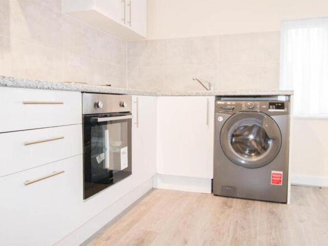 Studio flat for rent in Windmill Road, Gillingham, ME7