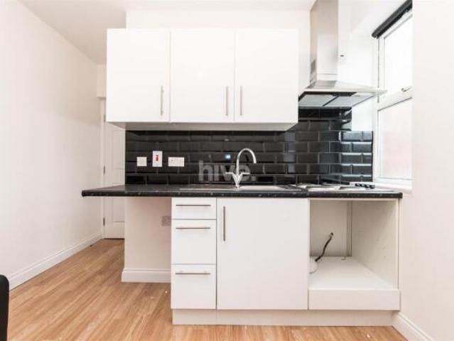 Studio flat for rent in Wingrove Road, Fenham, Newcastle Upon Tyne, NE4