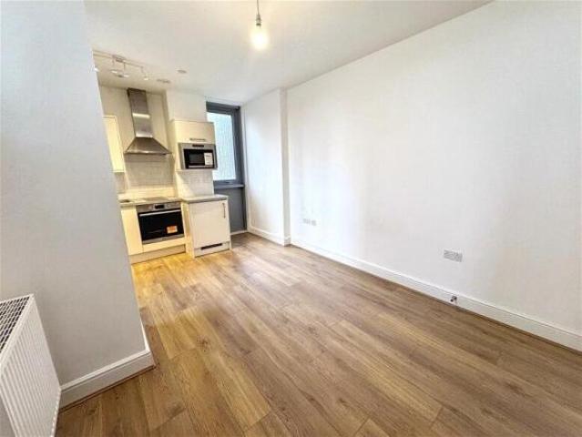 Studio flat for rent in Wigham House, Barking, IG11