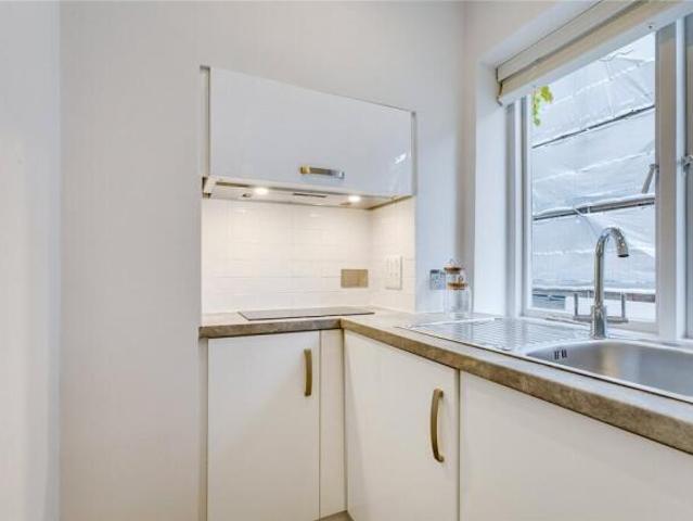 Studio flat for rent in Wilton Crescent, Belgravia, SW1X
