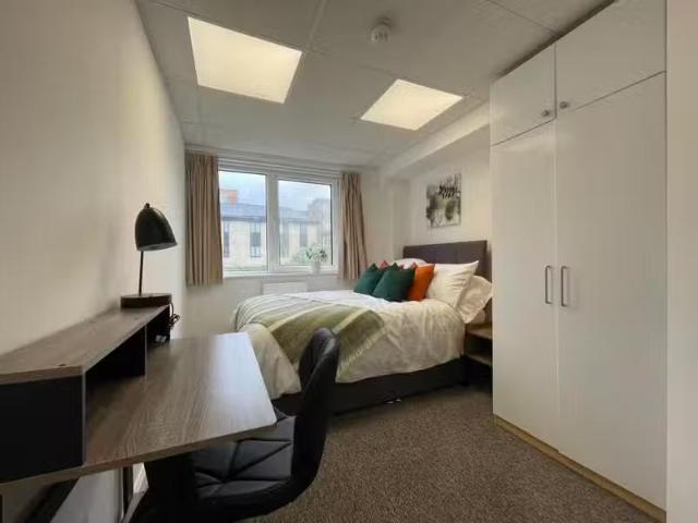 Studio flat for rent in Wilbury Villas P2043S46, BN3