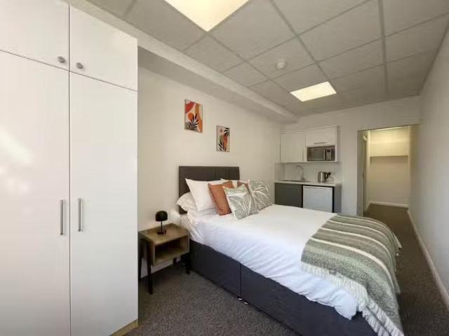 Studio flat for rent in Wilbury Villas P2043S51, BN3