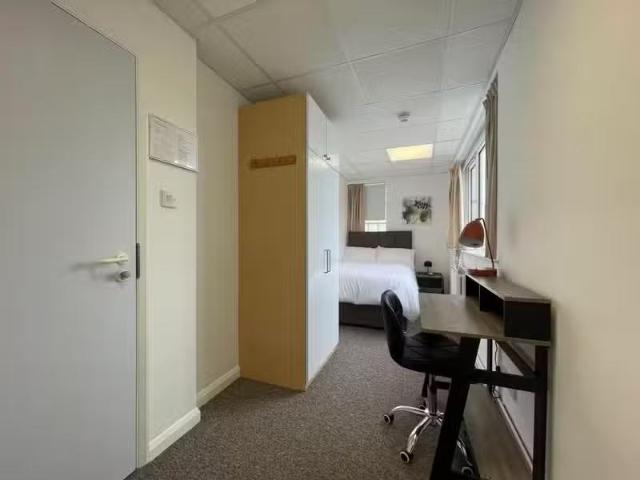 Studio flat for rent in Wilbury Villas P2043S63, BN3