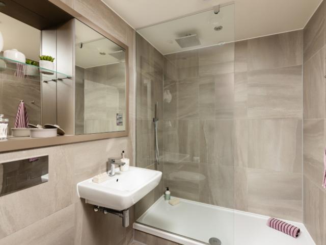 Studio flat for rent in William Jessop Way, Liverpool, Merseyside, L3