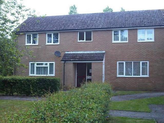 Studio flat for rent in Willow Drive Ringwood BH24