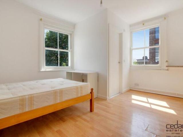 Studio flat for rent in Woodfield Road, Westbourne Park W9