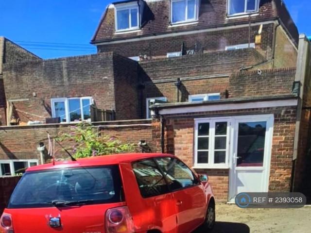Studio flat for rent in Woodingdean, Brighton, BN2